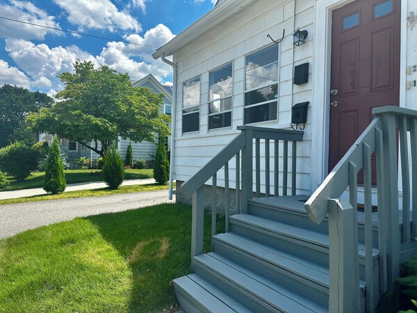 Stylish, Modern 2-level Home - Providence, RI