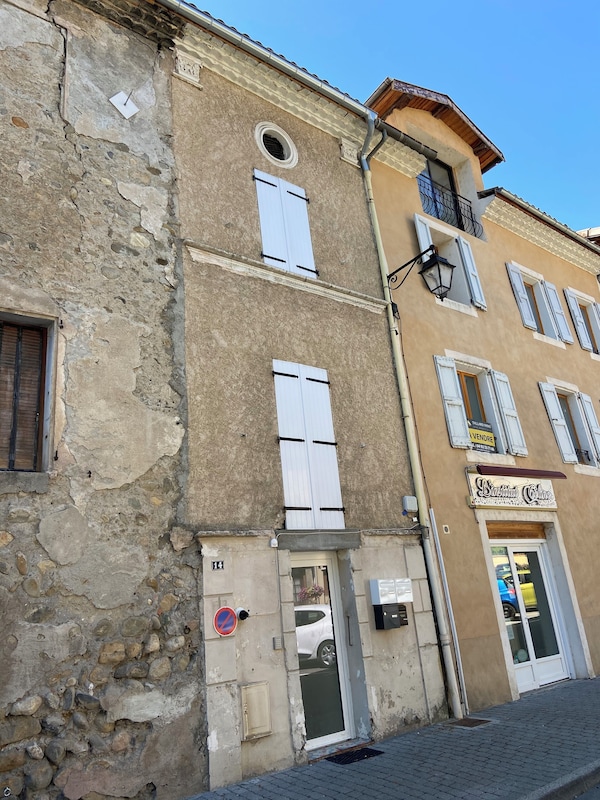 T2 Attic Apartment In The Center Of Tallard - Tallard