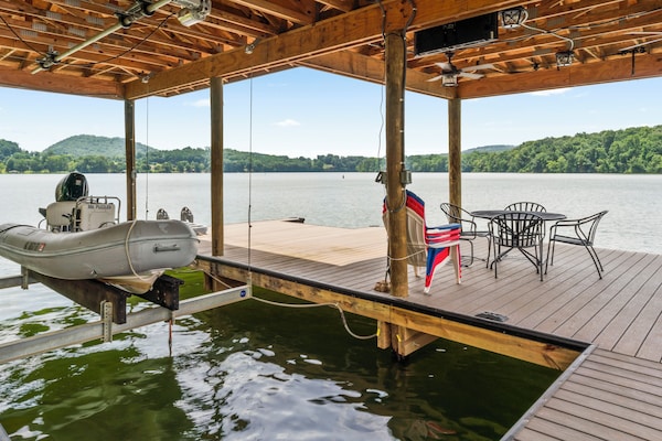 Relaxing Lakefront Retreat With Dock On Emory River - Kingston, TN