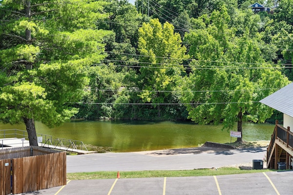 Branson Landing Area Condo | Resort Amenities + Walk To Fun, Free Tickets! - Branson, MO