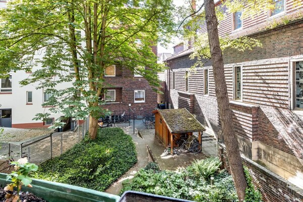 Room 'Messezimmer' With Private Terrace, Wi-fi And Air Conditioning - Hannover