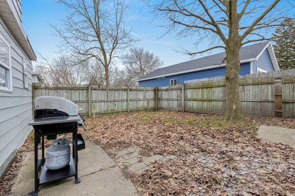 Charming Home Near Heart Of Downtown Sleeps 12 - Grand Rapids, MI