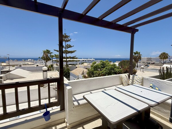 3 Bedroom Fully Equipped Villa, With A View To Die For....... - Lanzarote