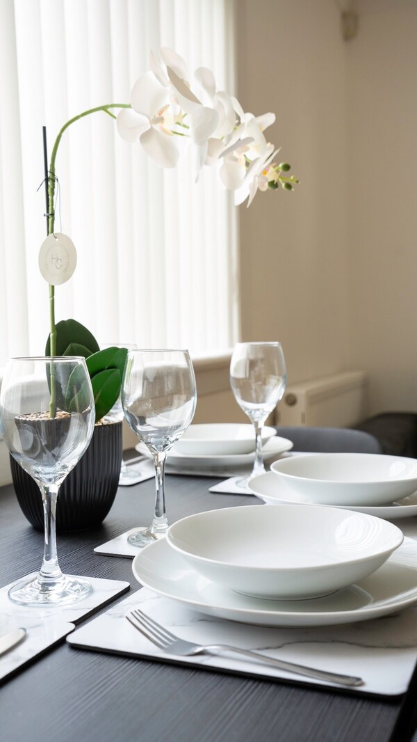 Snug Modern Home In Livingston - Linlithgow