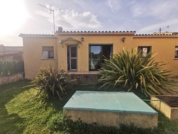 Maison De Vacances 'Maison Ensoleillée Au Calme' Avec Piscine Partagée, Jardin Privé Et Balcon - Saint-Ambroix