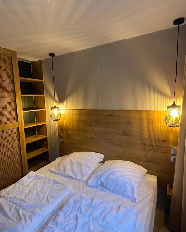 Cottage 4 People - Deux Chambres Resort, Couchages 4 - Belgium