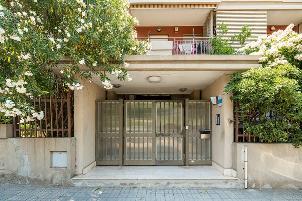 Holiday Home 'P012' With Balcony, Wi-fi And Air Conditioning - Cagliari