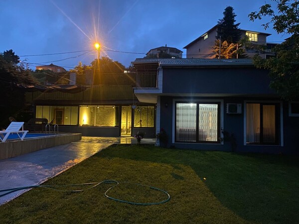 Villa With Private Pool In The Heart Of Beykoz\nluxury Villa Surrounded By Nature - Polonezköy