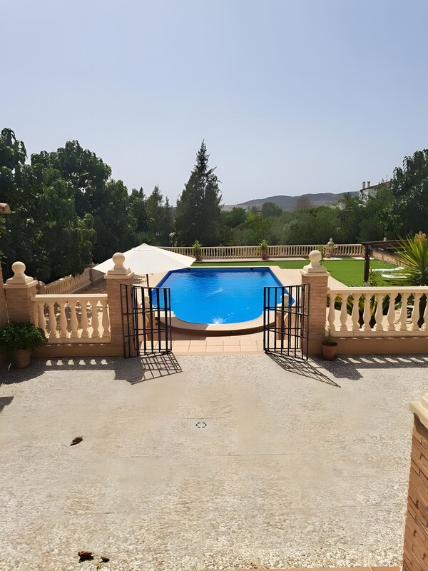 Villa 'Durán Esteban' With Mountain Views, Wi-fi And Air Conditioning - Brenes