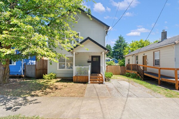 Alberta Short-term Gem - Vancouver, WA