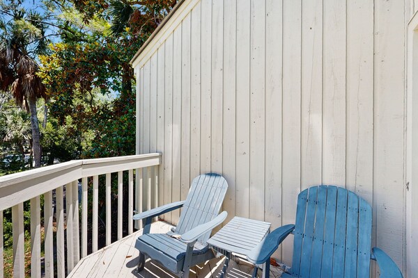 Home With Patio, Golf Views, Close To Beach And Restaurants - Edisto Beach, SC