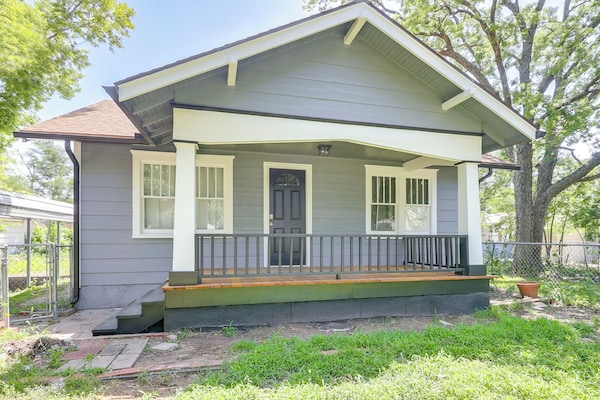 4 Mi To Dtwn: Charming Retreat In Wichita! - Wichita, KS