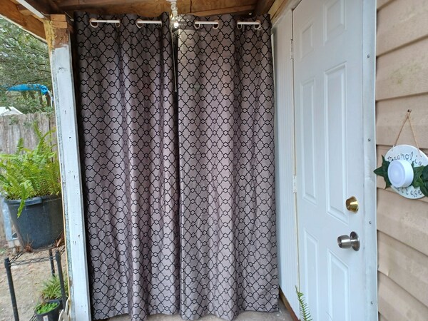 Cupcake Cabin Mini 1-bed 1 Bath Getaway In Jacksonville - Jacksonville, FL