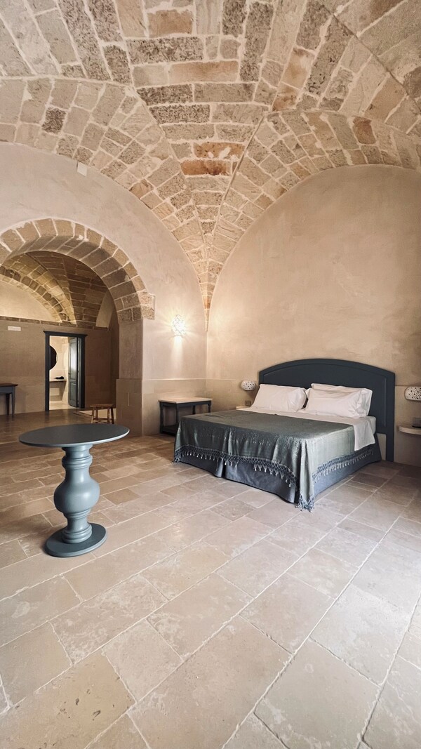 Don Ciccio - King Suite With Jacuzzi + Patio - Casarano