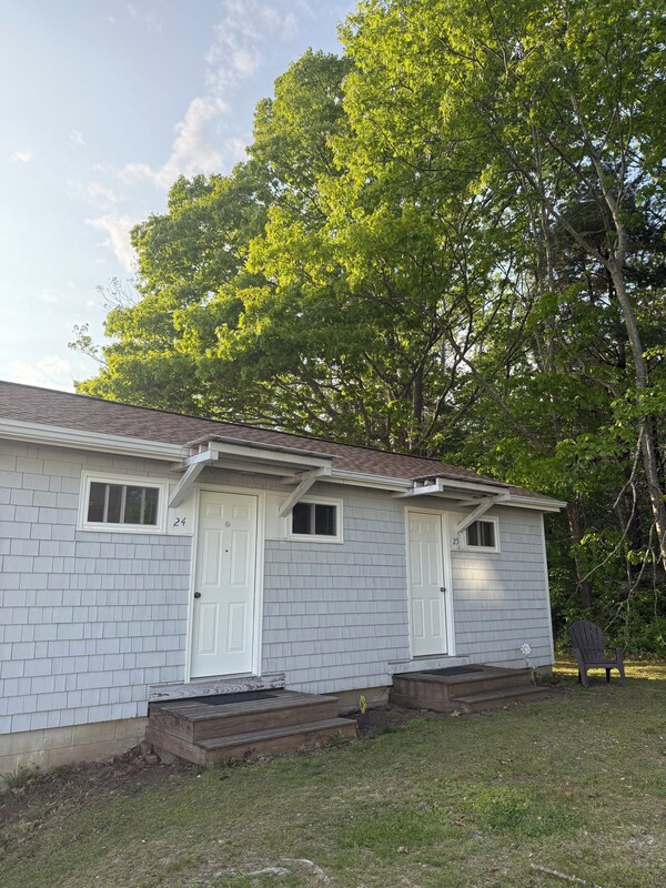 Cozy Renovated Cabin In Central Boothbay Peaceful, Private, Close To Everything - Boothbay, ME