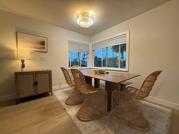 Charming 2-bedroom House Steps From Moonlight Beach & Encinitas Walkable - Encinitas, CA