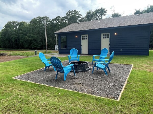 Sapphire Cabin By Ft. Gibson Lake  Modern Getaway With Firepit. Hot Tub Coming! - Cherokee Casino Fort Gibson