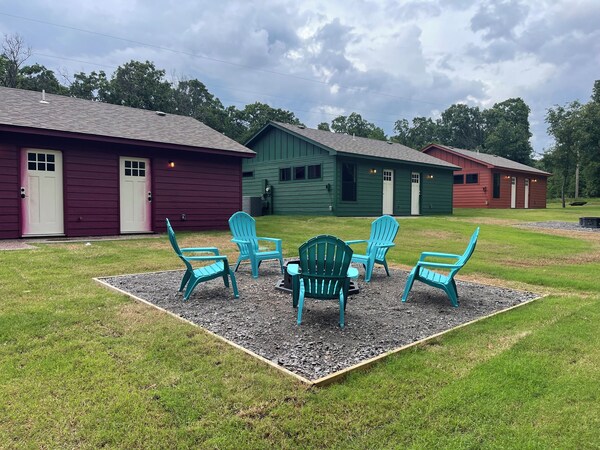Amethyst Cabin By Ft. Gibson Lake  Modern Getaway With Firepit. Hot Tub Coming! - Sequoyah Bay State Park, Wagoner