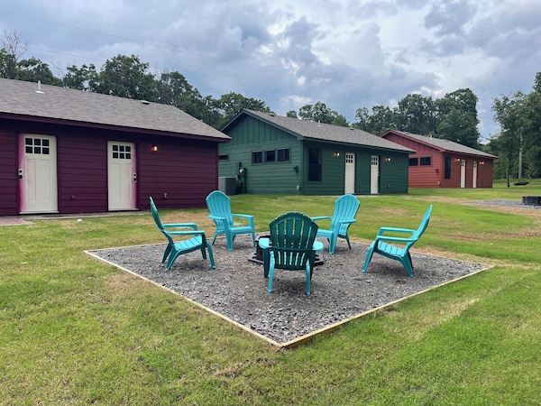 Amethyst Cabin By Ft. Gibson Lake Modern Getaway With Firepit. Hot Tub Coming! - Sequoyah Bay State Park, Wagoner