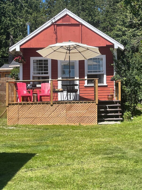 Annie Bay Ocean Cottage In Powell River - Vancouver Island