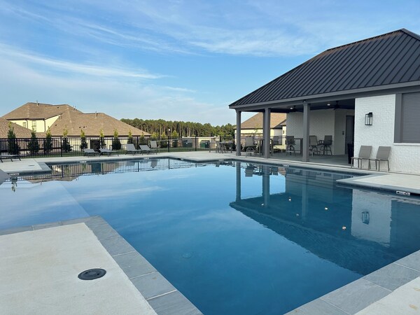 5 Mins To Square & Campus @ Ole Miss! Swimming Pool! - Oxford, MS