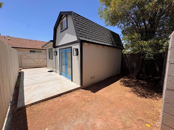 Spacious 6-bedroom House In Charming Gilbert With Wifi, Private For Large Groups - Gilbert, AZ