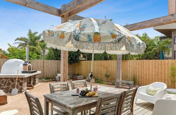 Luxury Riverside Escape With Fire Pit, Pizza Oven, River Views - Barwon Heads