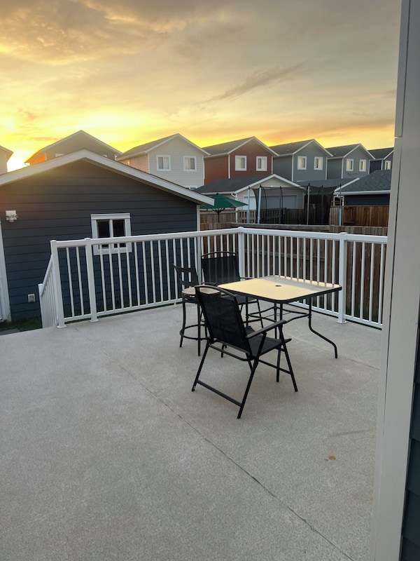 Family Friendly 3 Bedroom Home Away From Home - Saskatoon