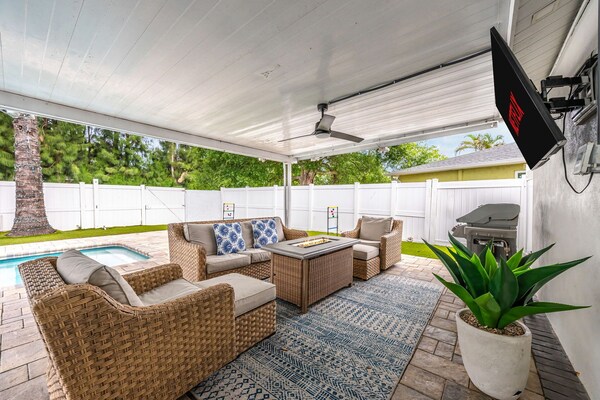 Coastin' Close Family Fun~htd Pool~outdoor Games - Pinellas Park, FL