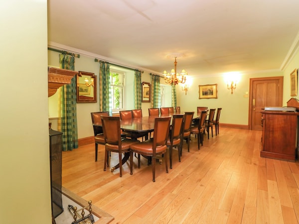 Claybokie, Family Friendly, With Open Fire In Braemar - Braemar