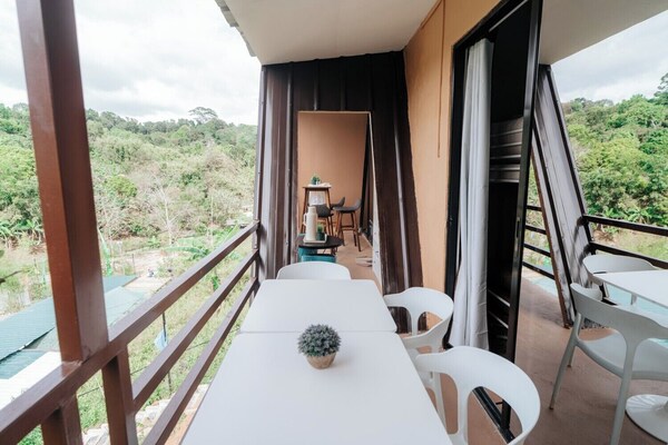 Charming 3-bedroom Villa With Wifi, Ac Farmscape Resort In Antipolo 10pax - Antipolo