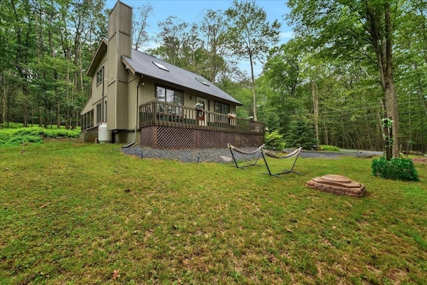 Cabin Retreat ~ Toddler Friendly ~ Pet - Pocono Mountains, PA
