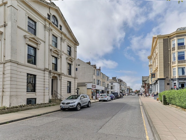 Cosy Apartment For 4 Guests With Wifi, Tv And Parking - Filey