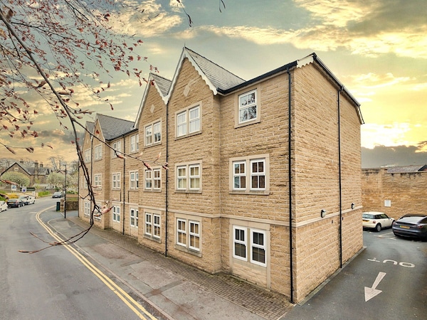 Nice Apartment For 4 People With Wifi, Pets Allowed And Parking - Harrogate