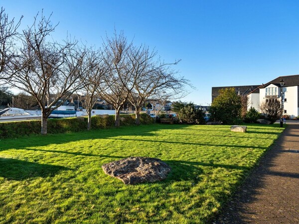 Nice Apartment For 4 Guests With Wifi And Parking - Pendennis Castle