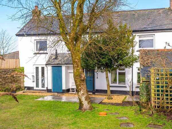 Wonderful  Villa For 5 Guests With Wifi, Tv, Pets Allowed And Parking - North Devon District