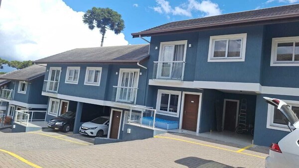 Beautiful House For 8 People, 4 Minutes From The Stone Cathedral, Downtown Close To Everything - Canela