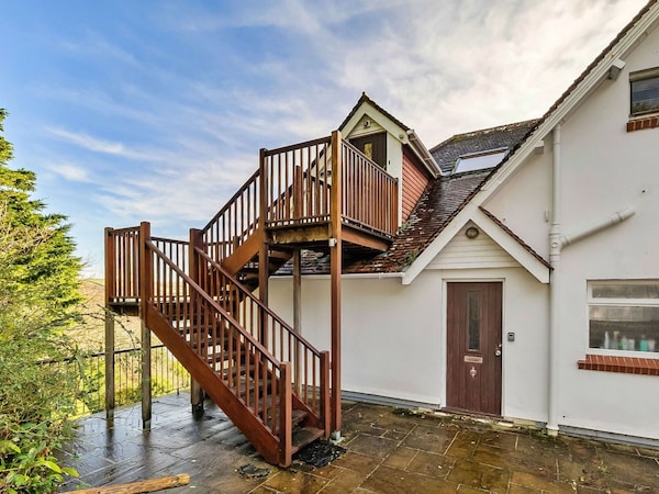 Lovely Apartment For 4 People With Wifi, Balcony, Pets Allowed And Parking - Thurlestone