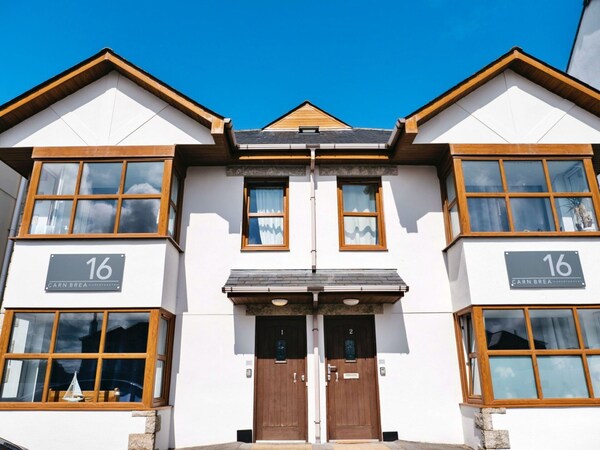 Wonderful  Villa For 8 People With Wifi, Tv And Parking - Newquay