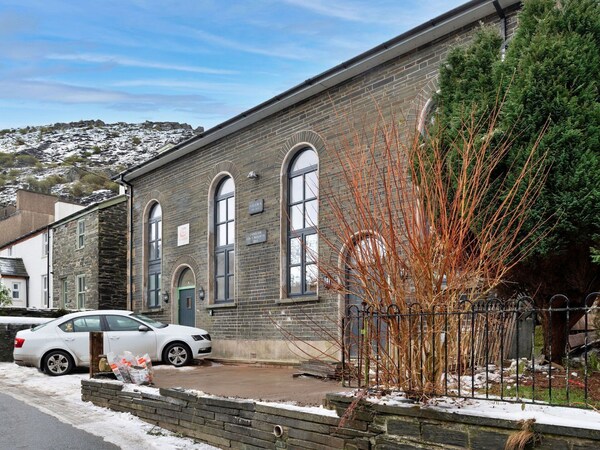 Wonderful  Villa For 12 People With Wifi, Tv, Pets Allowed And Parking - Blaenau Ffestiniog