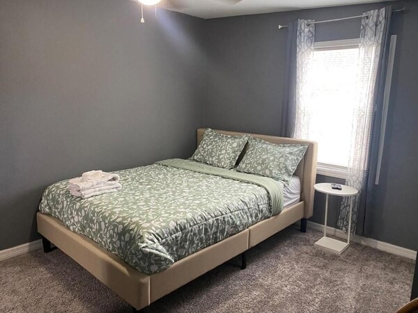 Sleeps 6 On 3br House In Charming Palmetto Ellenton, Wifi, Ac. Nature & Comfort - Ellenton, FL