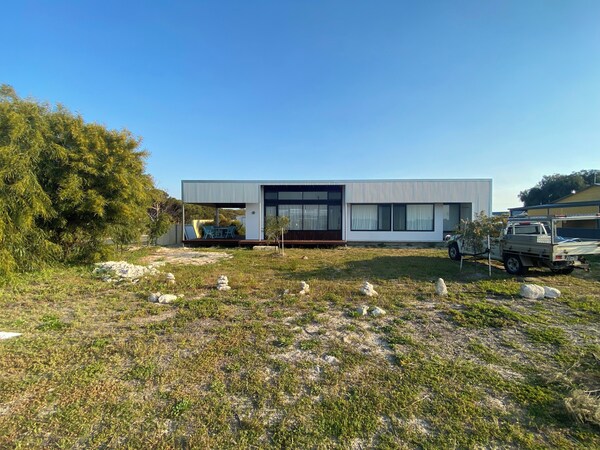New 3-bedroom House With 270 Degree Bush/dune Views, Wifi And Ac In Lancelin - Lancelin