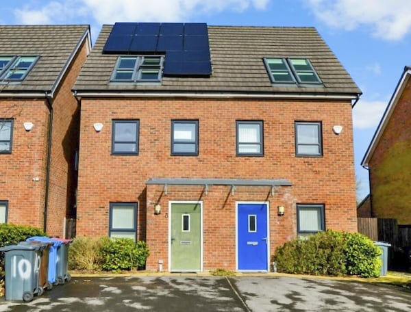 Résidence-salle De Bain Privée Séparée-élite-vue Ville-3 Bed - Salford