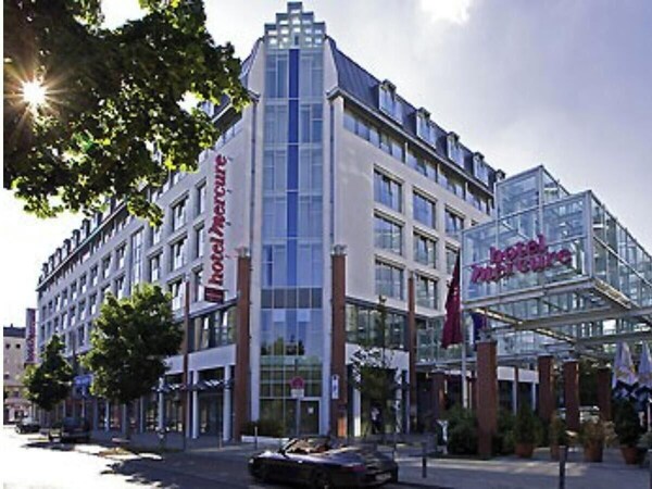 Elegant & Central: 3-bedroom Designer Apartment With Balcony In Berlin - Kreuzberg