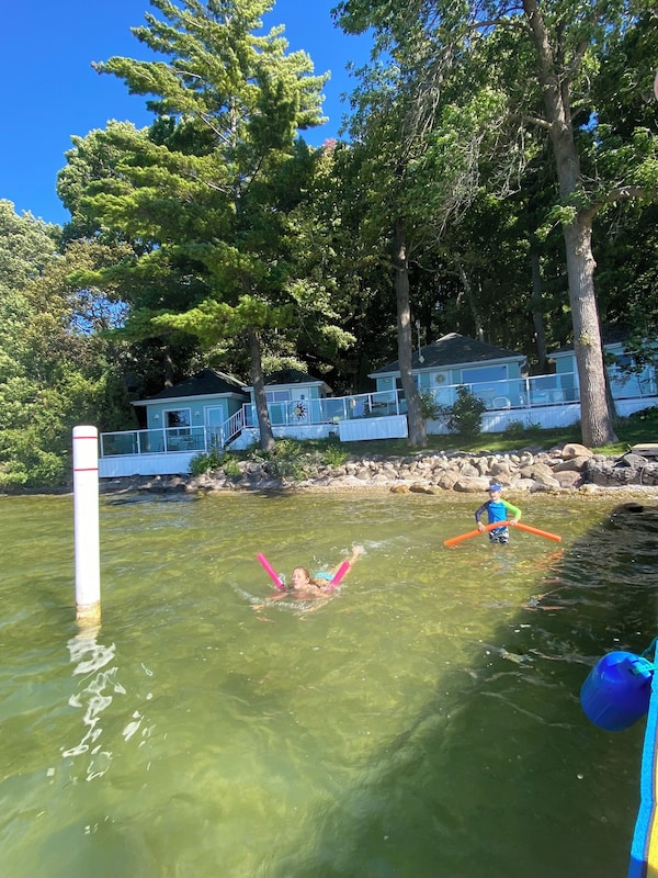 Cottage On An Island On Lake Simcoe. Sleep 10-12 - Orillia
