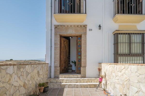 Apartment 'Las Niñas' With Private Terrace, Wi-fi And Air Conditioning - Olvera
