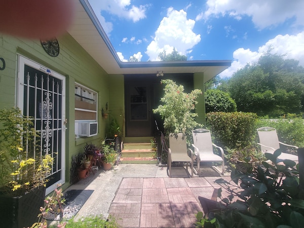 Private Garden Efficiency In Downtown Ocala. Close To Silver Springs. - 奧卡拉