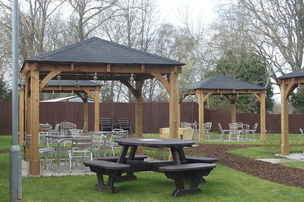Hillside Retreat - 2 Bedrooms Sleeps 5 - Hastings