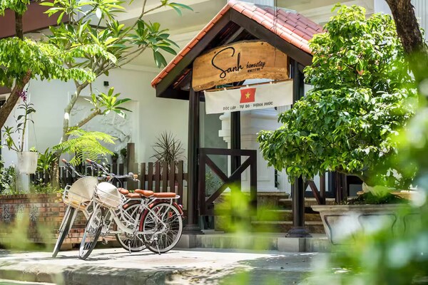 Sanh Homestay Hồ Bơi Gần Aeon Mall - Hue