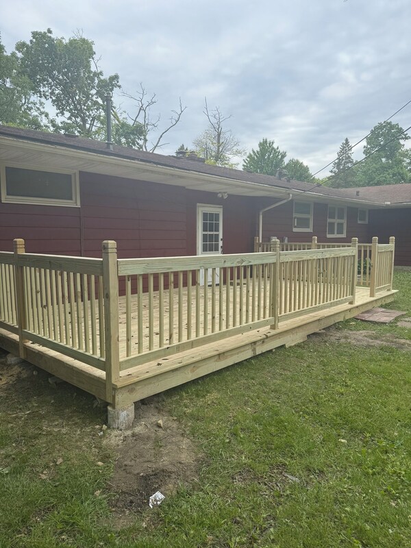 3 Bedroom Merrillville Escape, Quiet, Rural W/ Shopping Centers, Spacious - Gary, IN